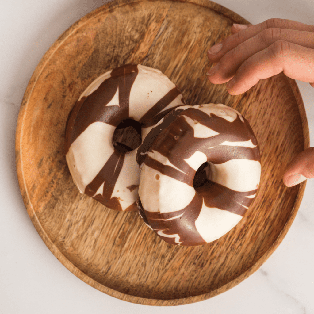 White Drizzle Dots - My Coffee Station